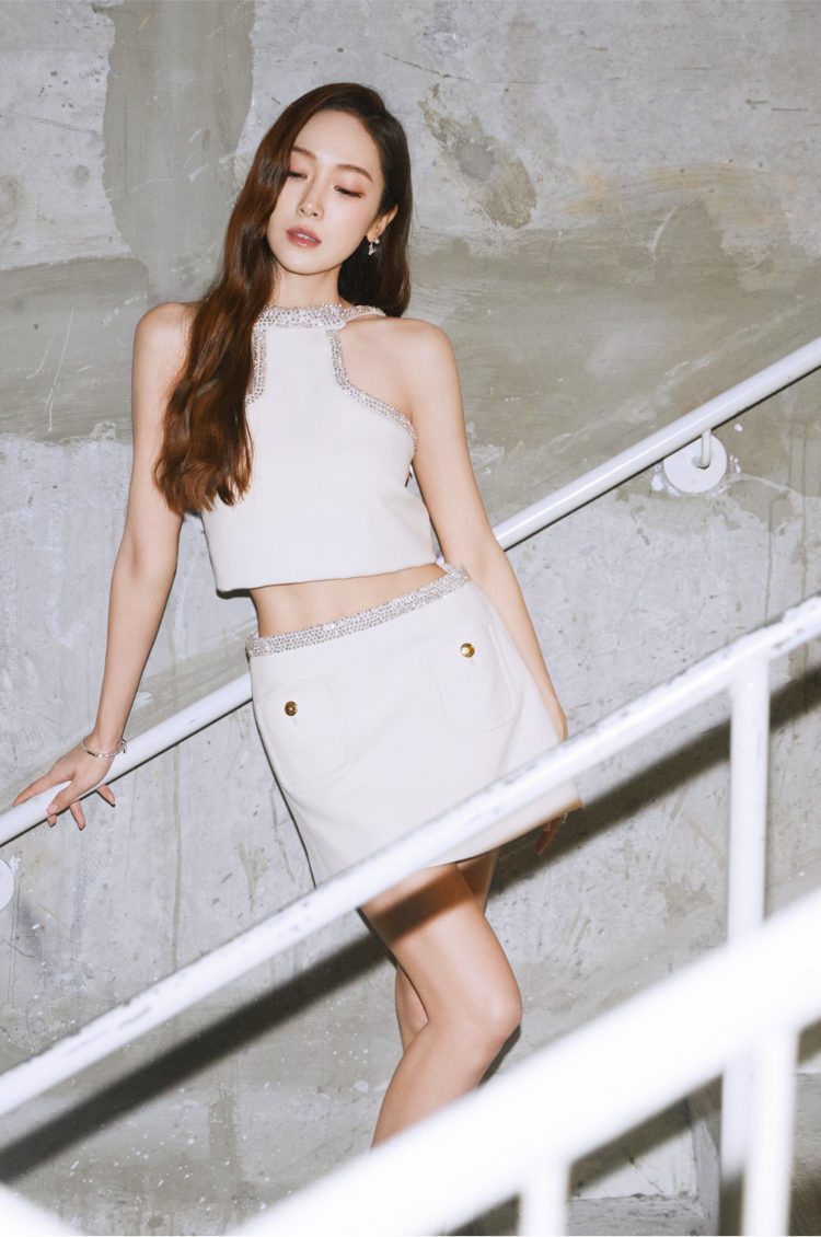 Celine成女神指定款！舒淇、申敏兒私著都狂穿，2023秋冬必備單品就是它！ | Bella.tw儂儂